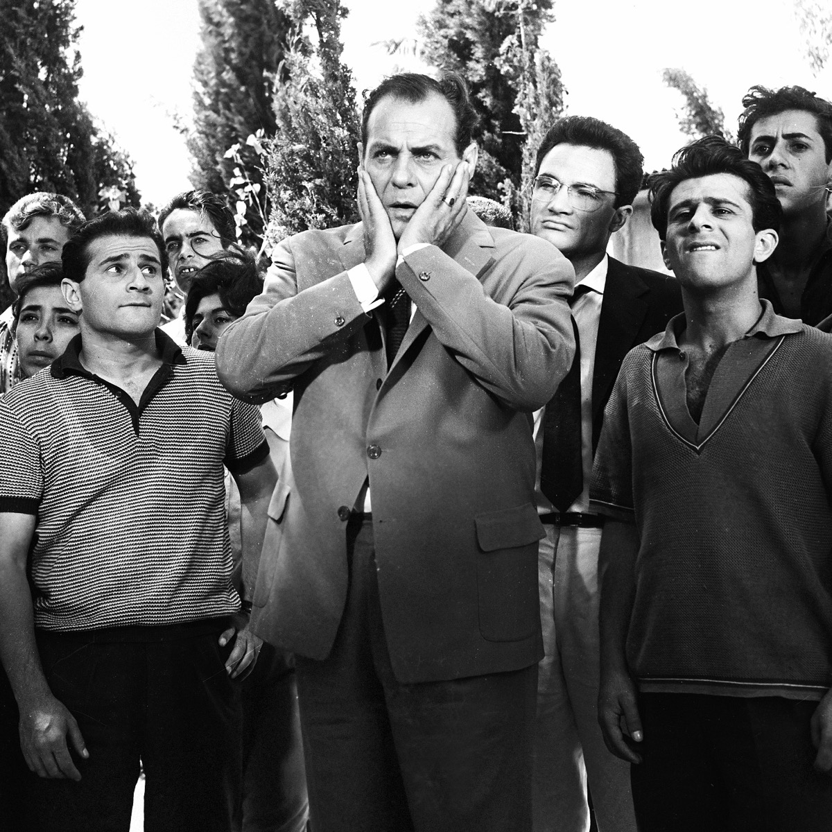 Λάμπρος Κωνσταντάρας – Finos Film