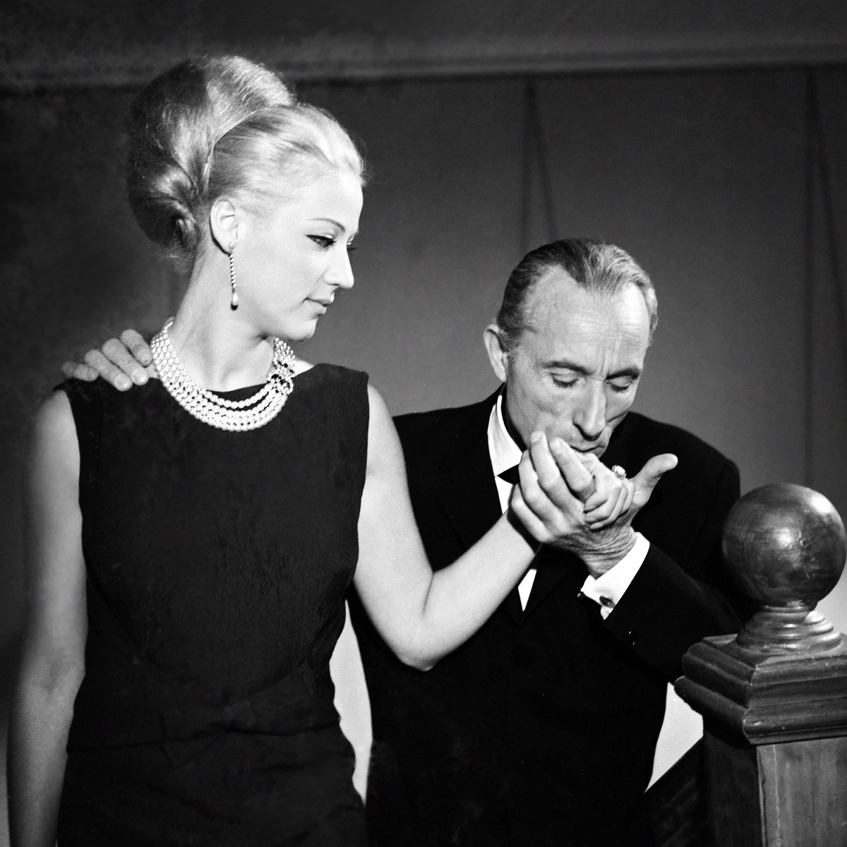 Μάνος Κατράκης – Finos Film