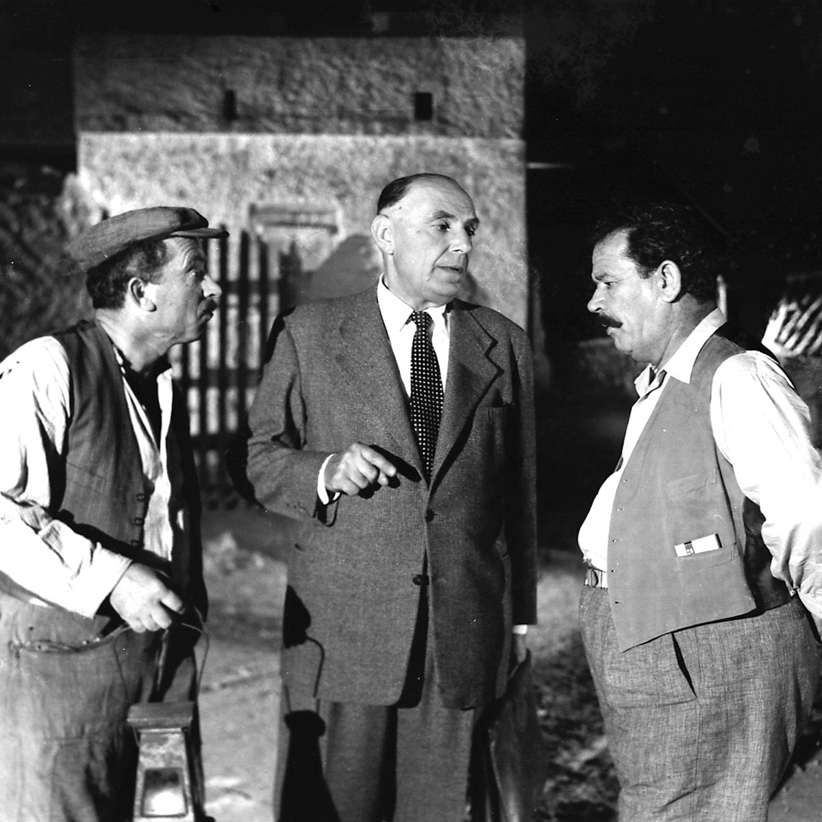 Ορέστης Μακρής – Finos Film